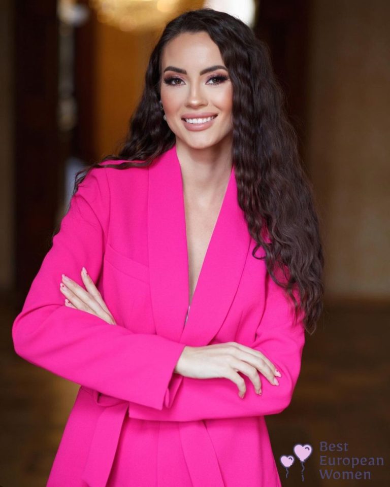 Dating a Czech Woman: Everything You Should Know