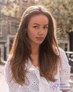 Dating a Gorgeous Dutch Woman: All the Truth Revealed