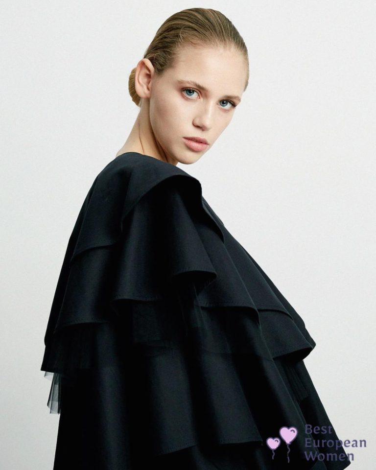 The Elegance of Austrian Women: A Popularity Exploration