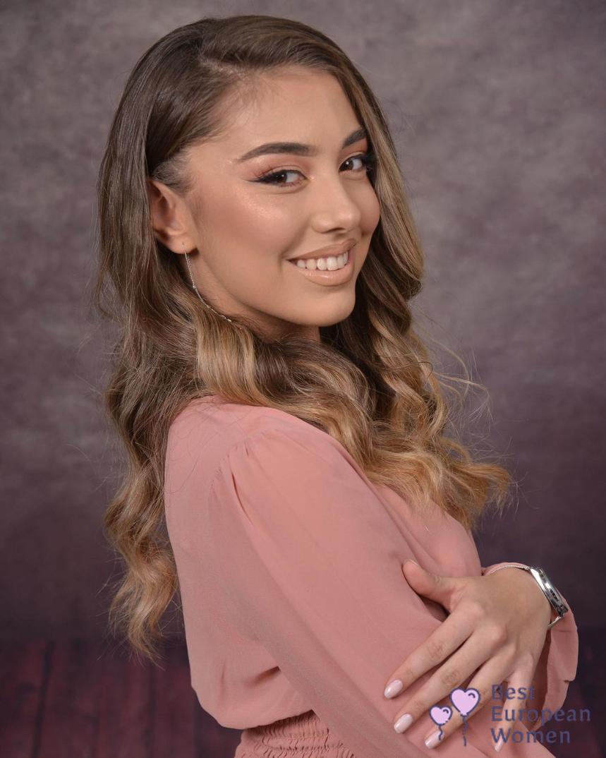 Macedonian Women: Discovering Love in Macedonia